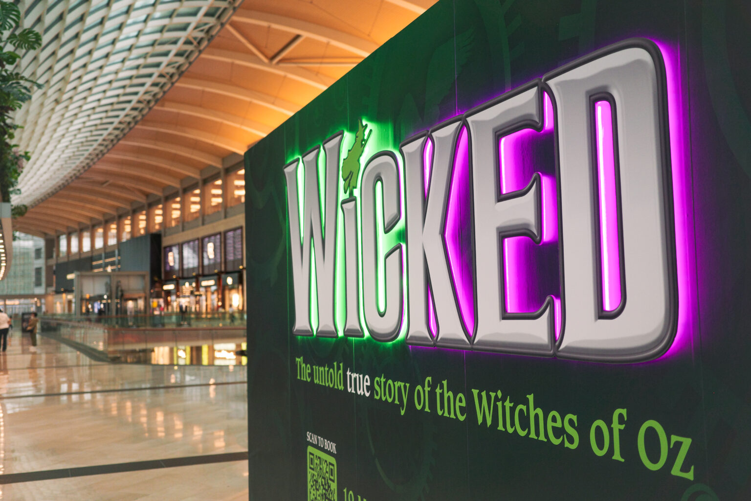 Famed WICKED Musical is back in Singapore at Sands Theatre, Marina Bay ...