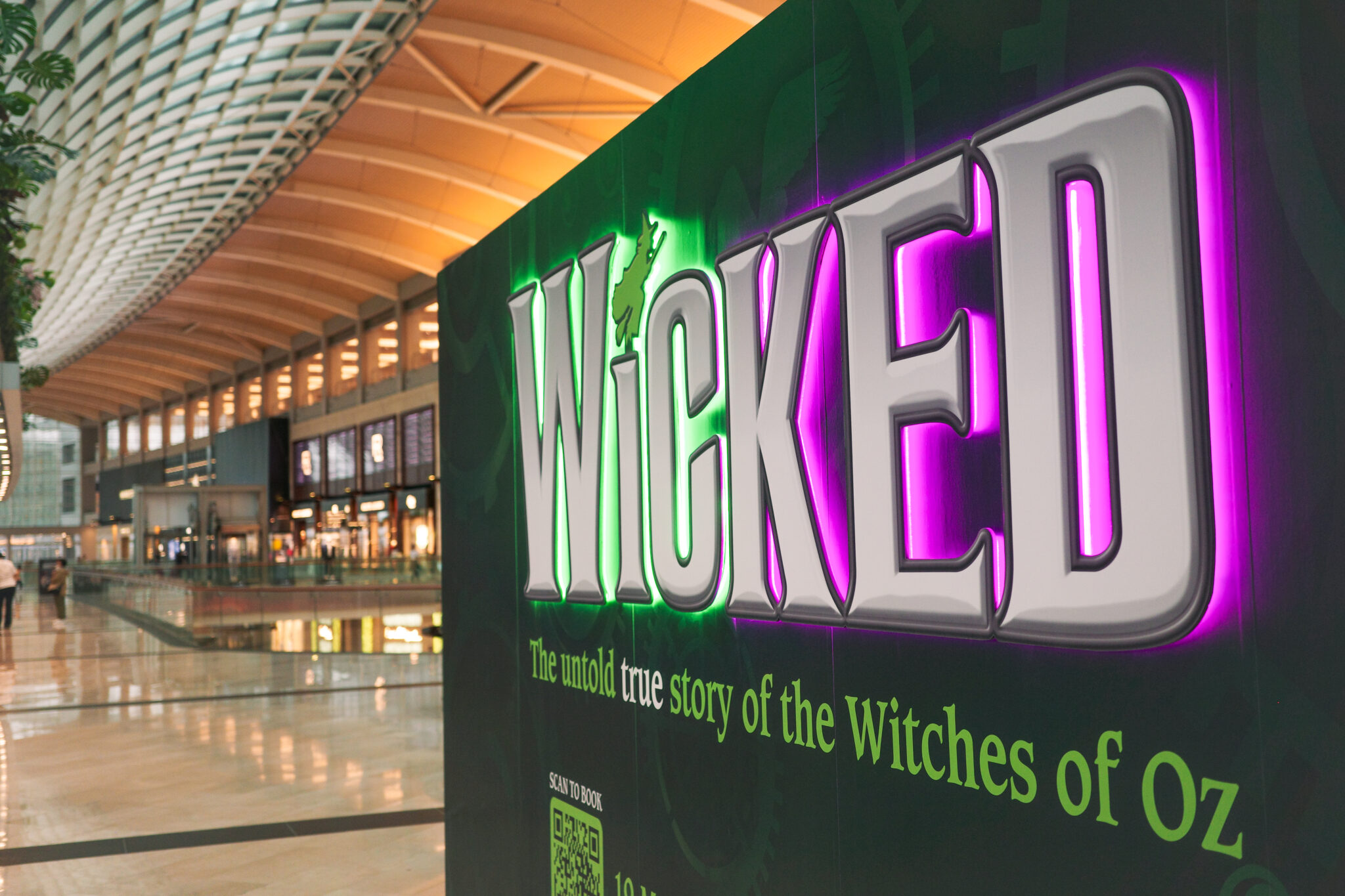 Famed WICKED Musical is back in Singapore at Sands Theatre, Marina Bay ...