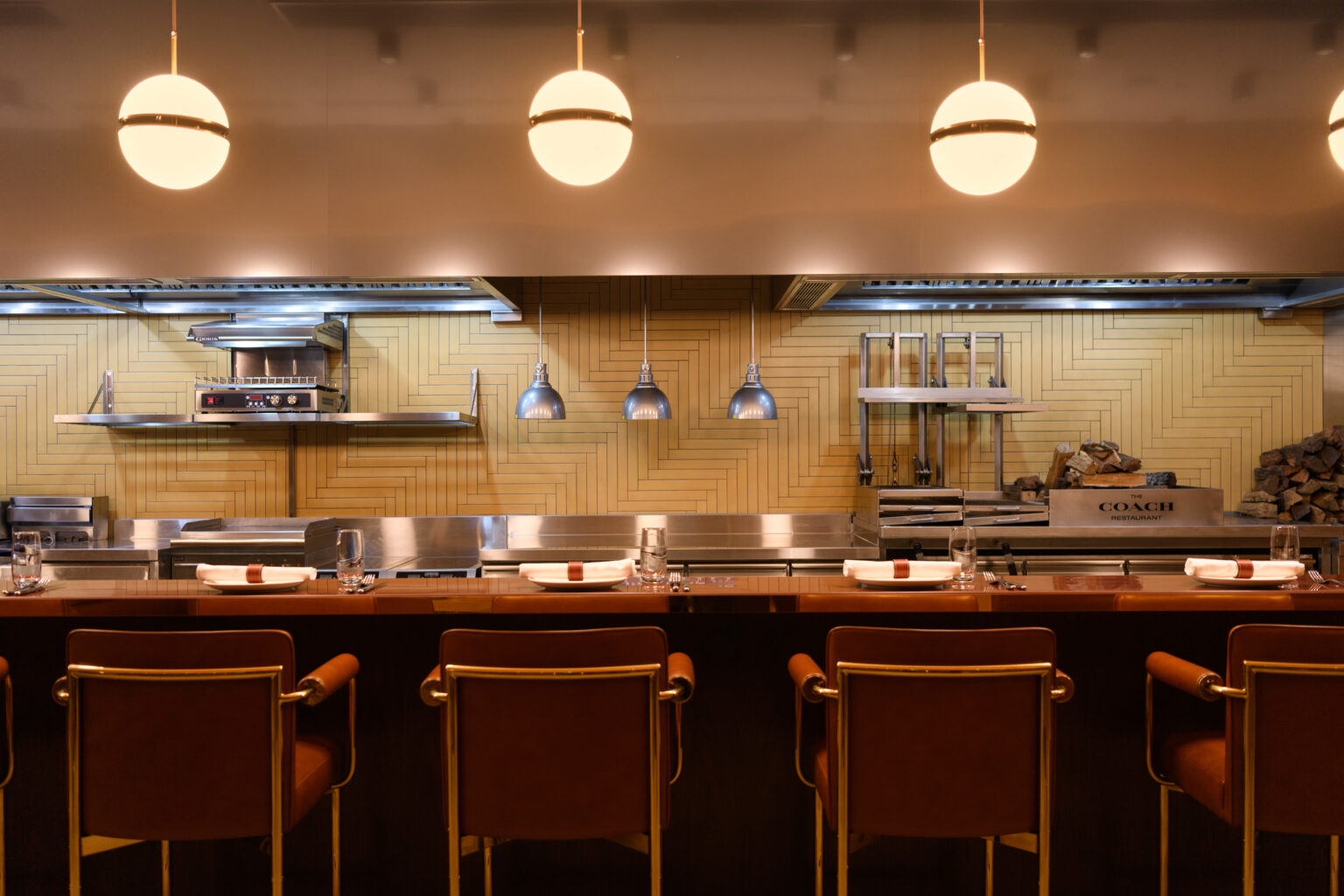 The Coach Restaurant: New Woodfire restaurant with NYC vibes at Jewel ...